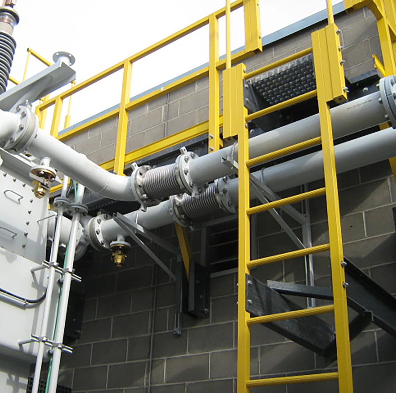 Dynarail® Safety Ladders | Tremco